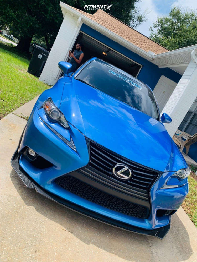 2016 Lexus IS200t Base with 18x8.5 F1R F29 and Federal 225x40 on ...