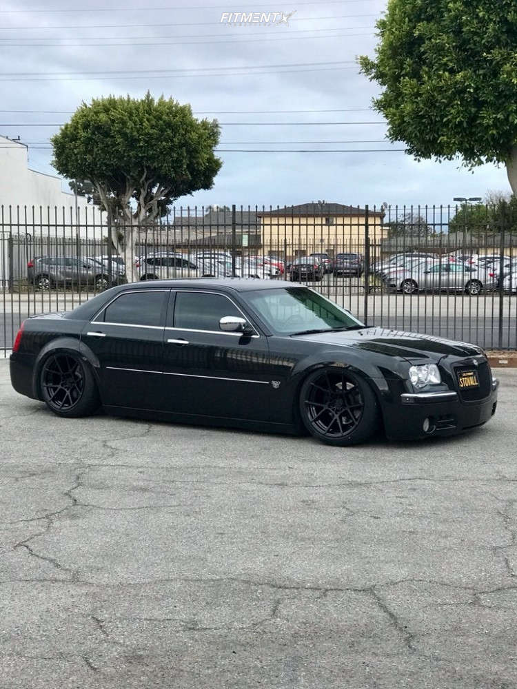 Stanced Chrysler 300