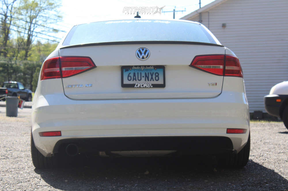 2015 Volkswagen Jetta SE with 18x8.5 Rotiform Blq and Hankook 225x40 on ...