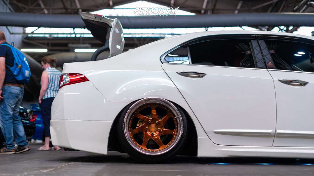 2010 Acura TSX V6 with 19x10.5 Infinitewerks Dx-7 and Federal 205x35 on ...