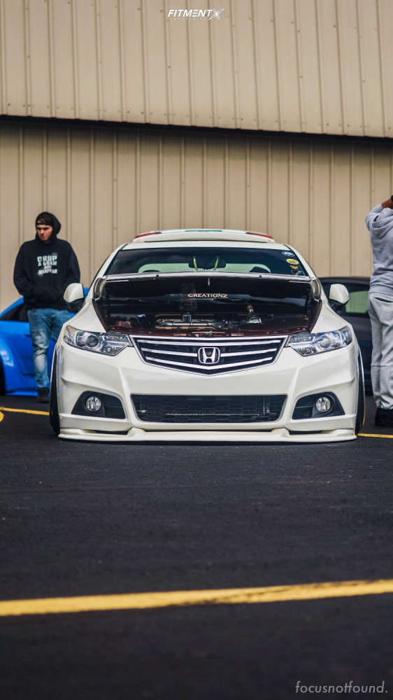 2010 Acura TSX V6 with 19x10.5 Infinitewerks Dx-7 and Federal 205x35 on ...