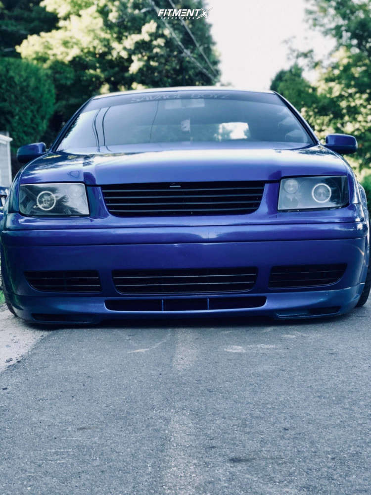 2000 Volkswagen Jetta TDI with 18x8.5 Rotiform Blq and Continental ...