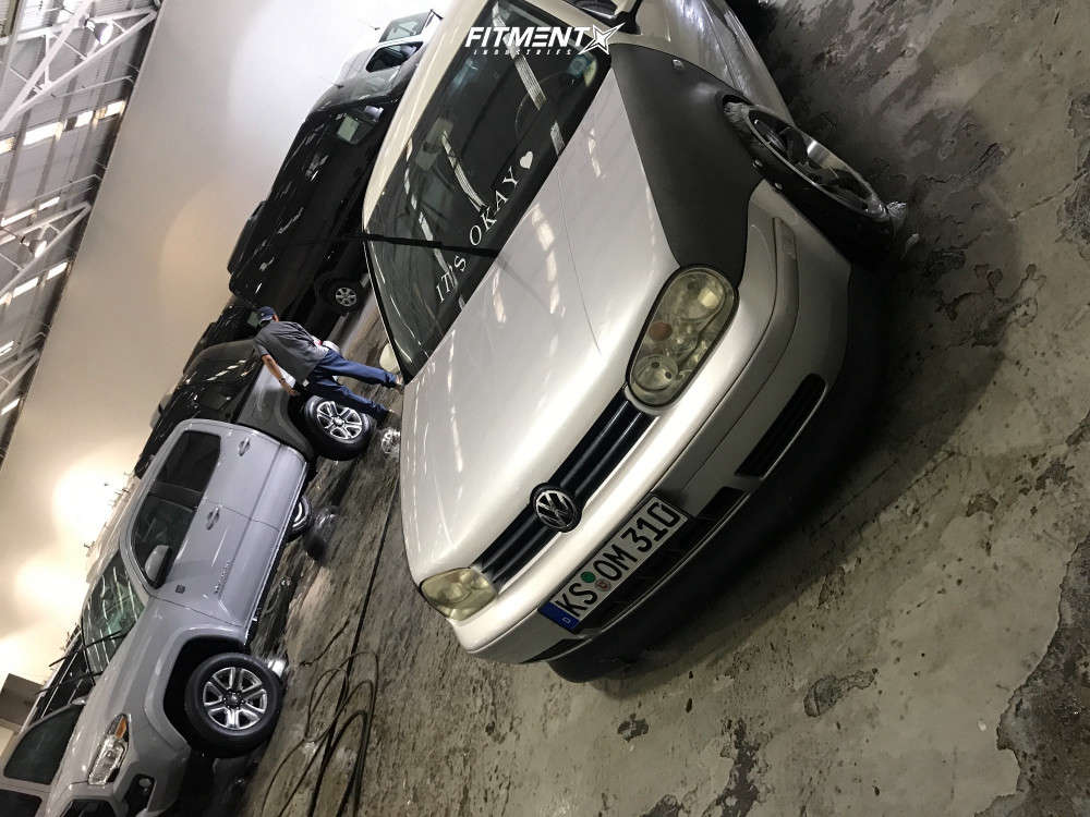 2002 Volkswagen Jetta GL with 18x8.5 XXR 555 and Nankang 205x40 on Air ...