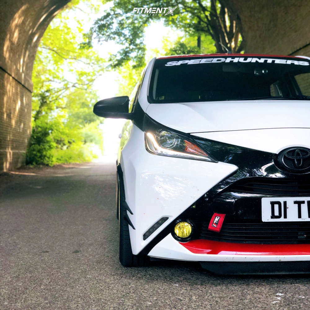 2017 Toyota Yaris Base with 15x7.5 MIM 2800 and Nankang 175x45 on ...