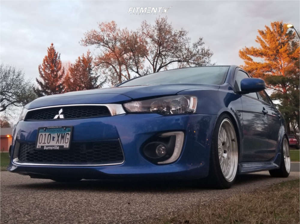 2016 Mitsubishi Lancer ES with 18x8.5 ESR Sr01 and Federal 215x40 on ...