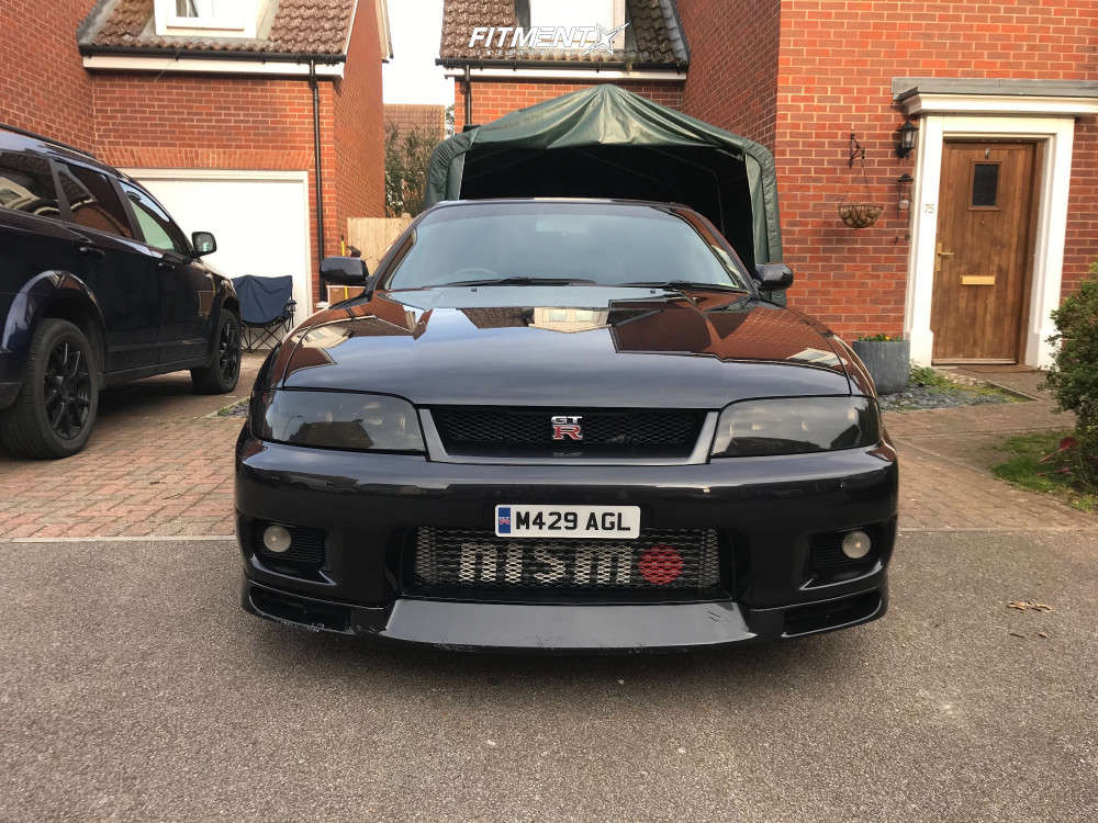 1995 Nissan GT-R Base with 18x9.5 Cosmis Racing XT-006R and Dunlop ...