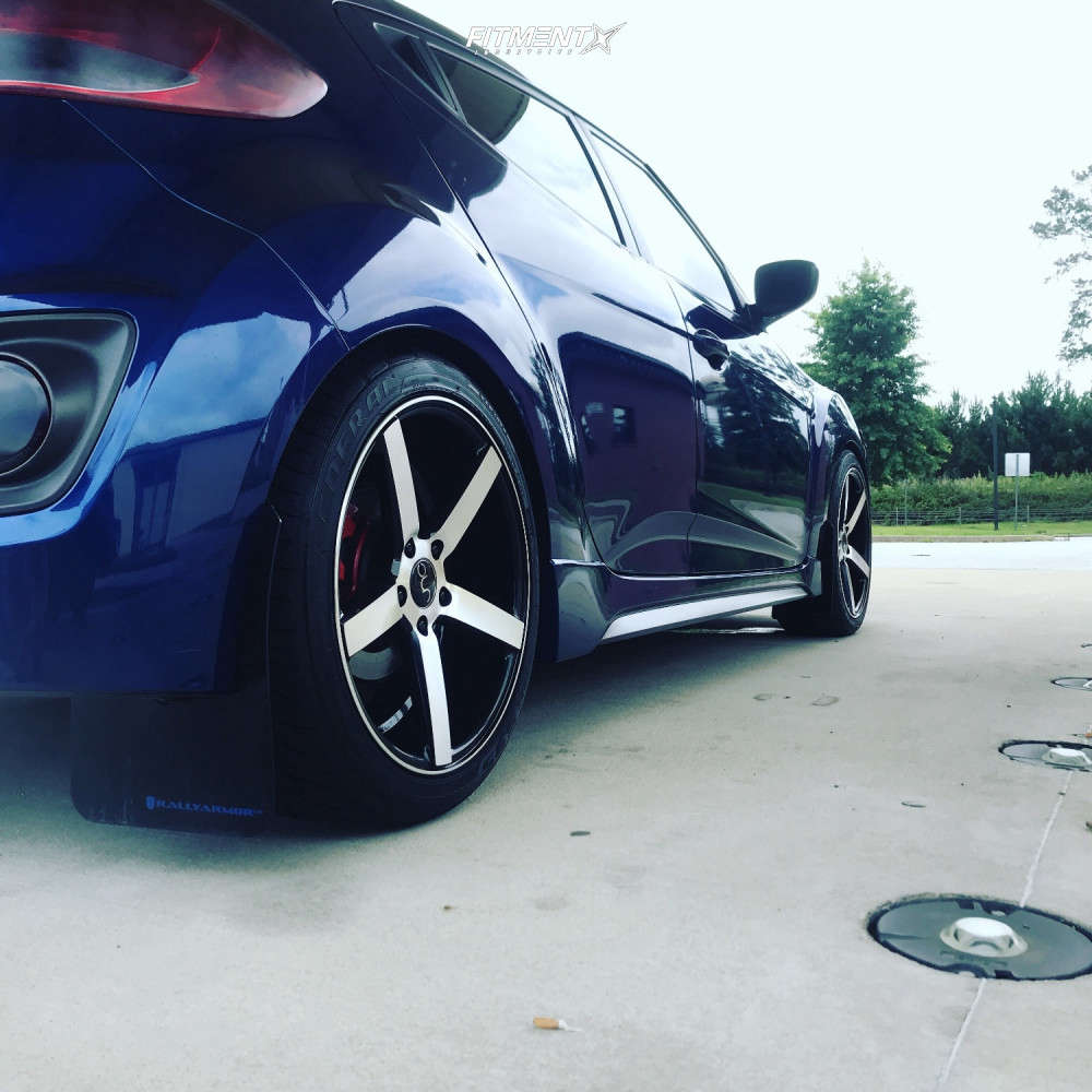 2016 Hyundai Veloster Turbo R-Spec with 18x8 JNC 26 and Federal 225x40 ...