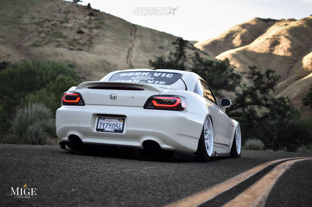 2005 Honda S2000 Base with 18x9.5 ESR Sr07 and Nitto 245x40 on Air ...