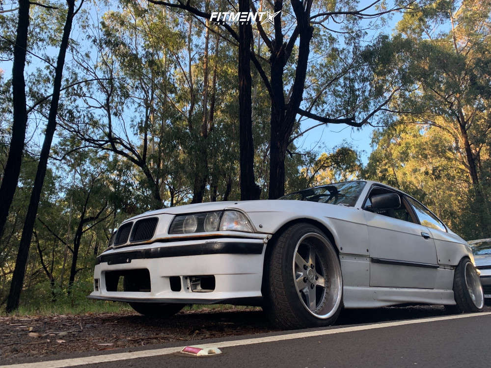 Work Equip E05 20x13 42 Black | EQUIP E05-2013512042743B | Fitment ...