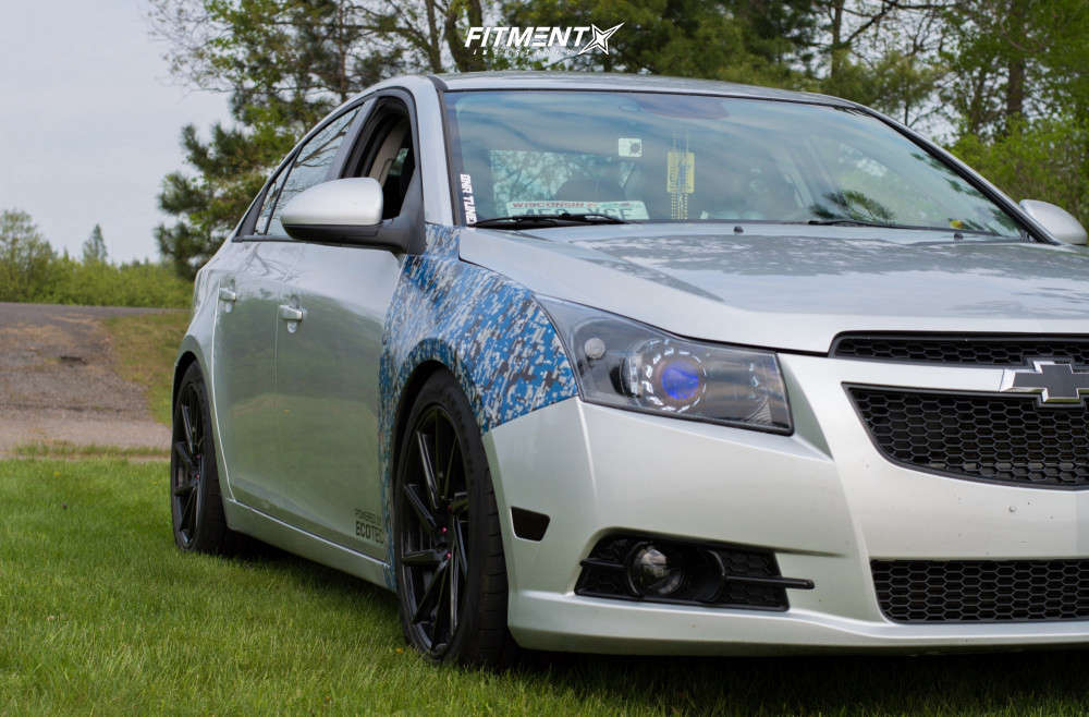2012 Chevrolet Cruze LT with 18x8.5 F1R F29 and Federal 245x45 on ...