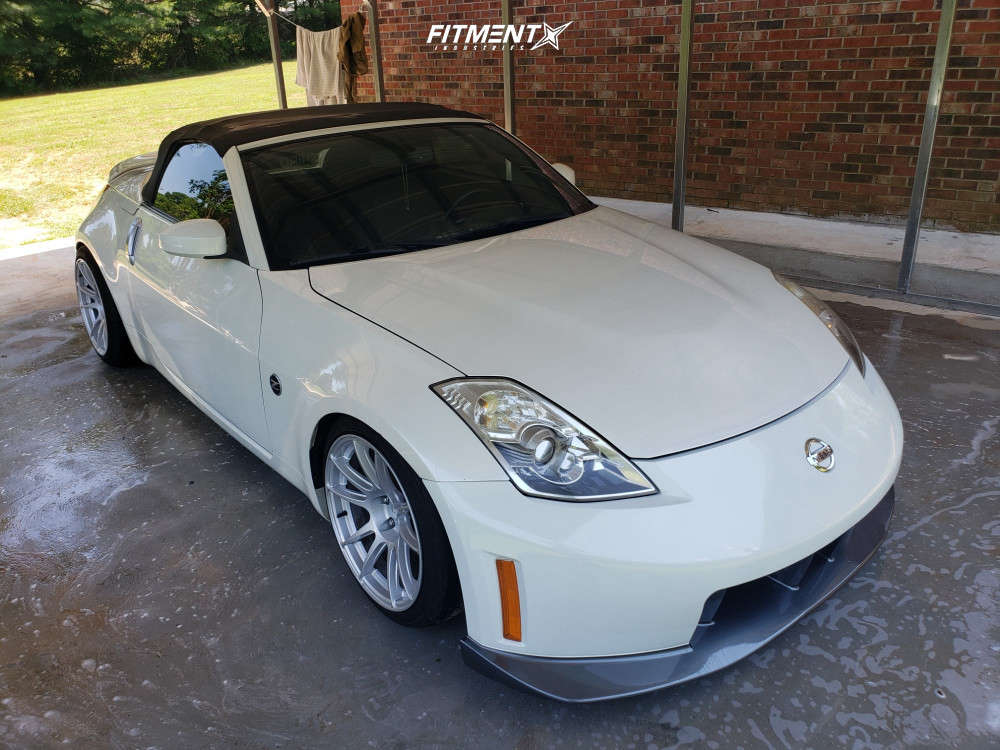 2007 Nissan 350Z Enthusiast with 18x10.5 Circuit Performance Cp32 and ...