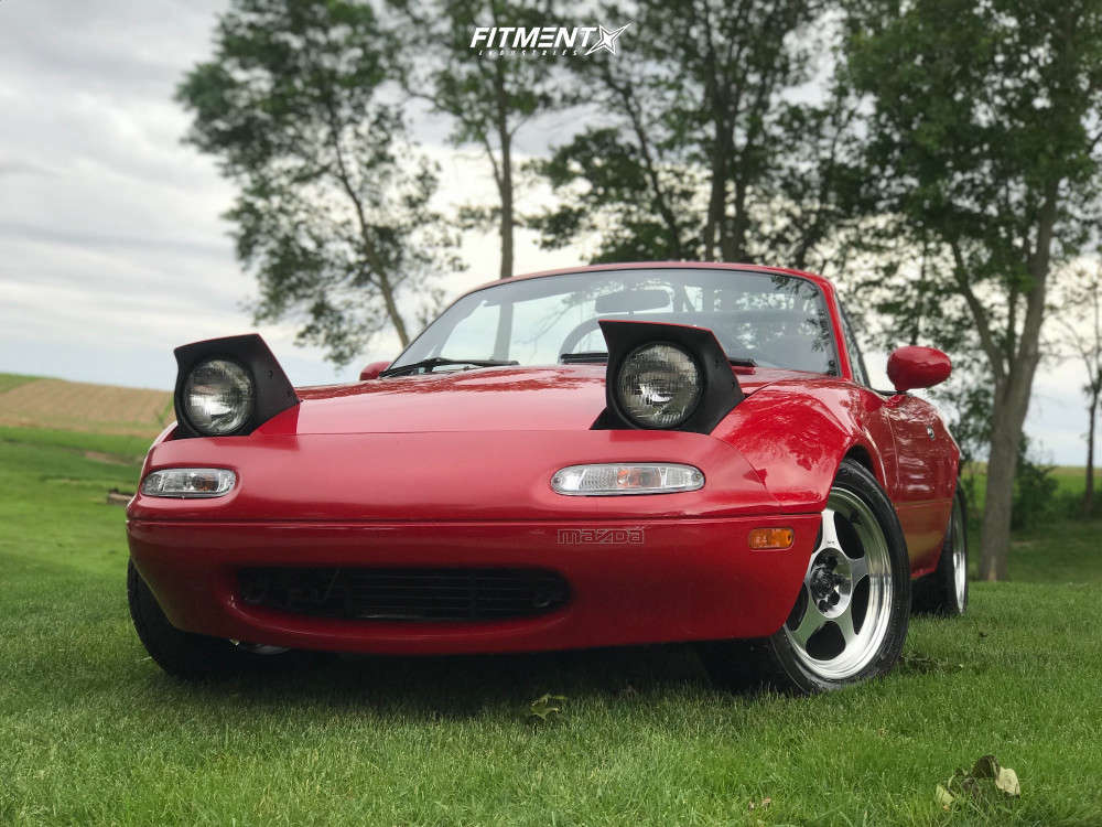 1992 Mazda MX-5 Miata Base with 15x7 Rota Slipstreams and Nitto 205x50 ...