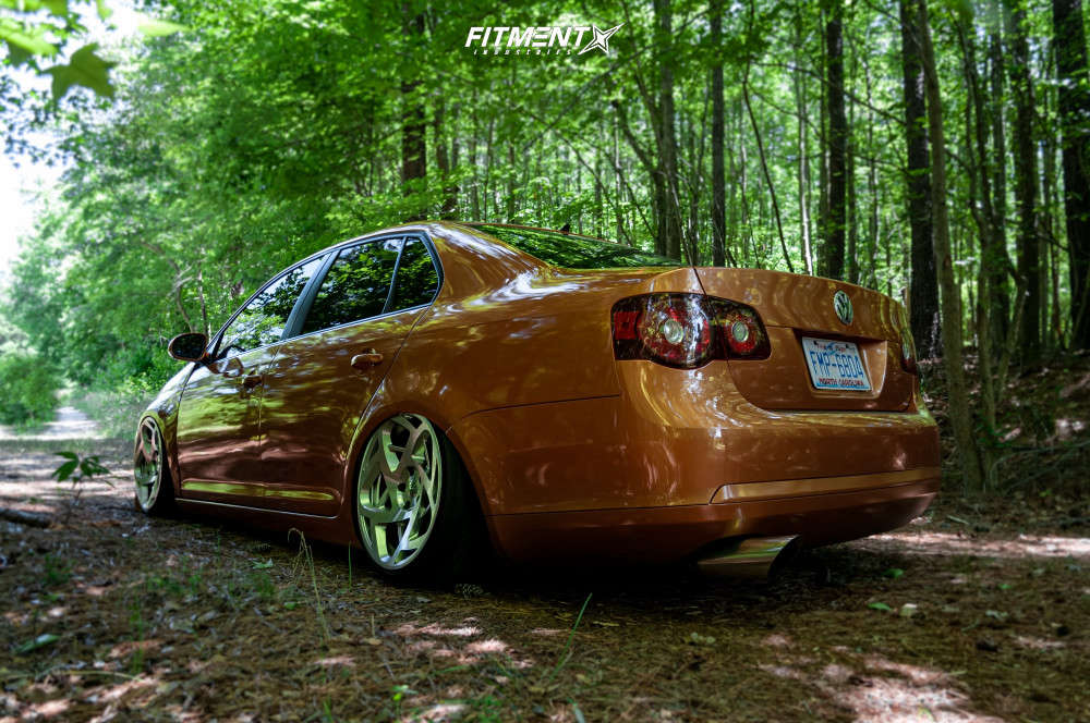 2009 Volkswagen Jetta S with 18x9.5 JNC Jnc047 and Black Lion 215x40 on ...