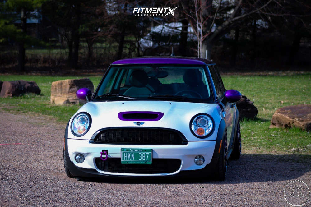 2009 Mini Cooper S with 17x8 Rotiform Rse and Yokohama 195x40 on Air ...