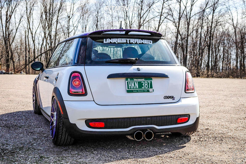 2009 Mini Cooper S with 17x8 Rotiform Rse and Yokohama 195x40 on Air ...
