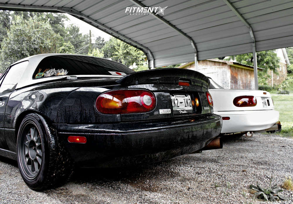 1995 Mazda MX-5 Miata Base with 15x8.5 Konig Hypergram and Hankook ...