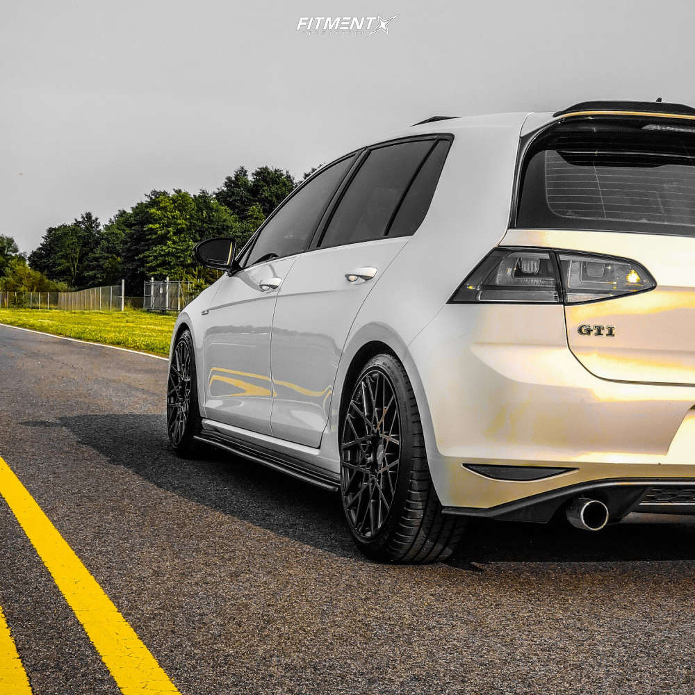 2017 Volkswagen GTI SE with 18x8.5 Rotiform Blq and Michelin 225x40 on ...