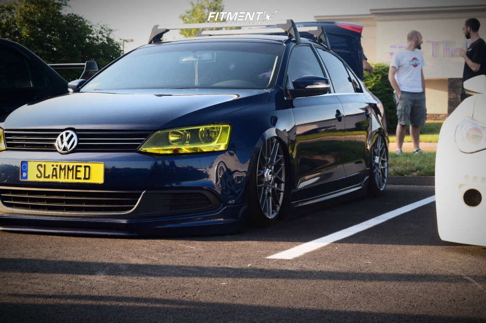 2014 Volkswagen Jetta SE with 18x9.5 Rotiform Rse and Nankang 215x30 on ...