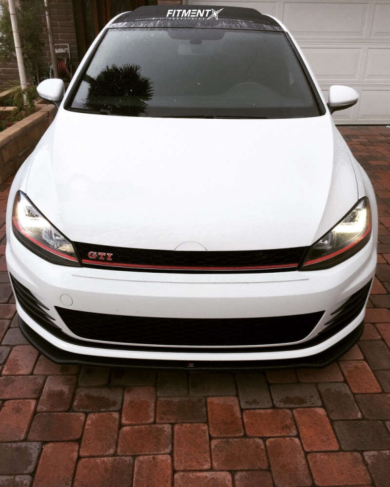 2017 Volkswagen GTI SE with 18x8 Advanti Racing Hybris and Kumho 225x40 ...