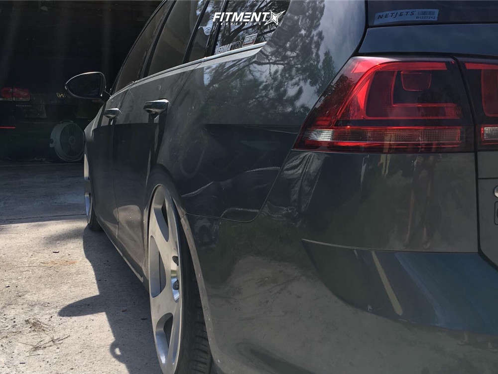 2015 Volkswagen Golf SportWagen TDI SEL with 19x8.5 Rotiform Tmb and ...