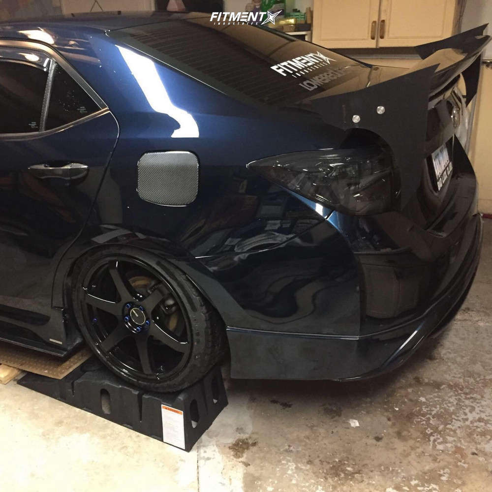 2018 Toyota Corolla SE with 18x8.5 Enkei T6s and Goodyear 225x40 on ...