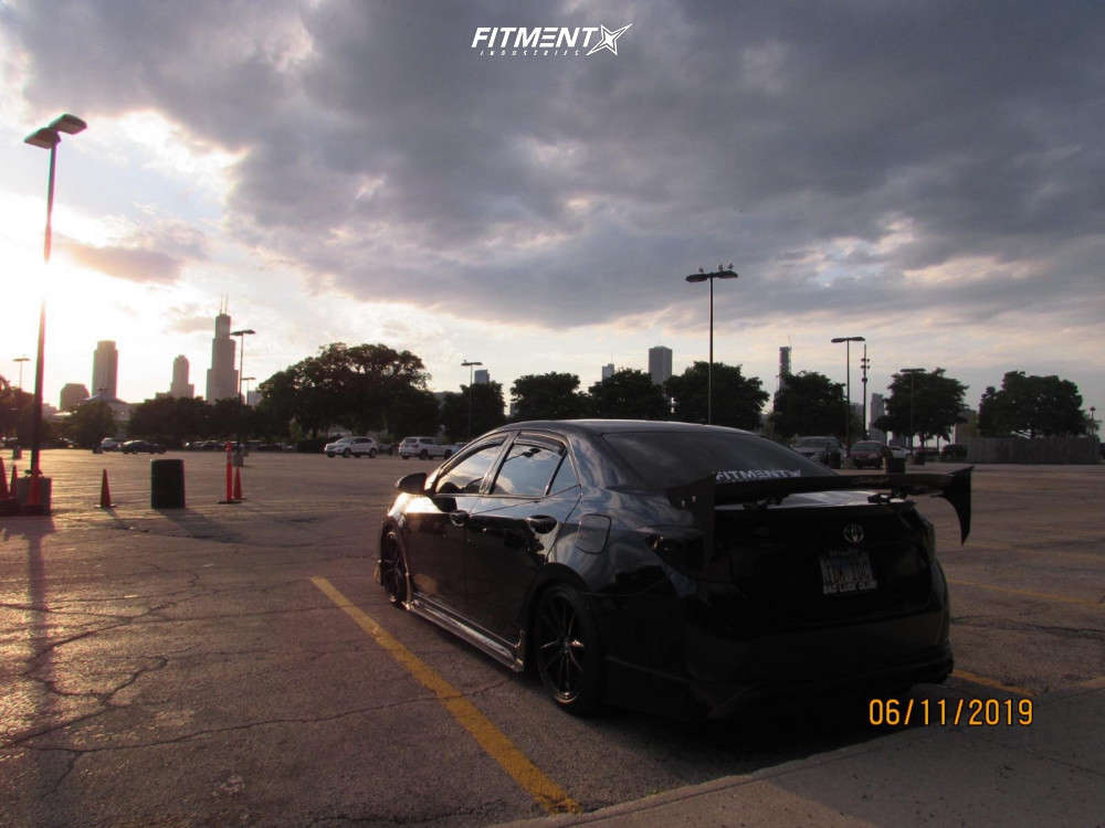 2018 Toyota Corolla SE with 18x8.5 Enkei T6s and Goodyear 225x40 on ...