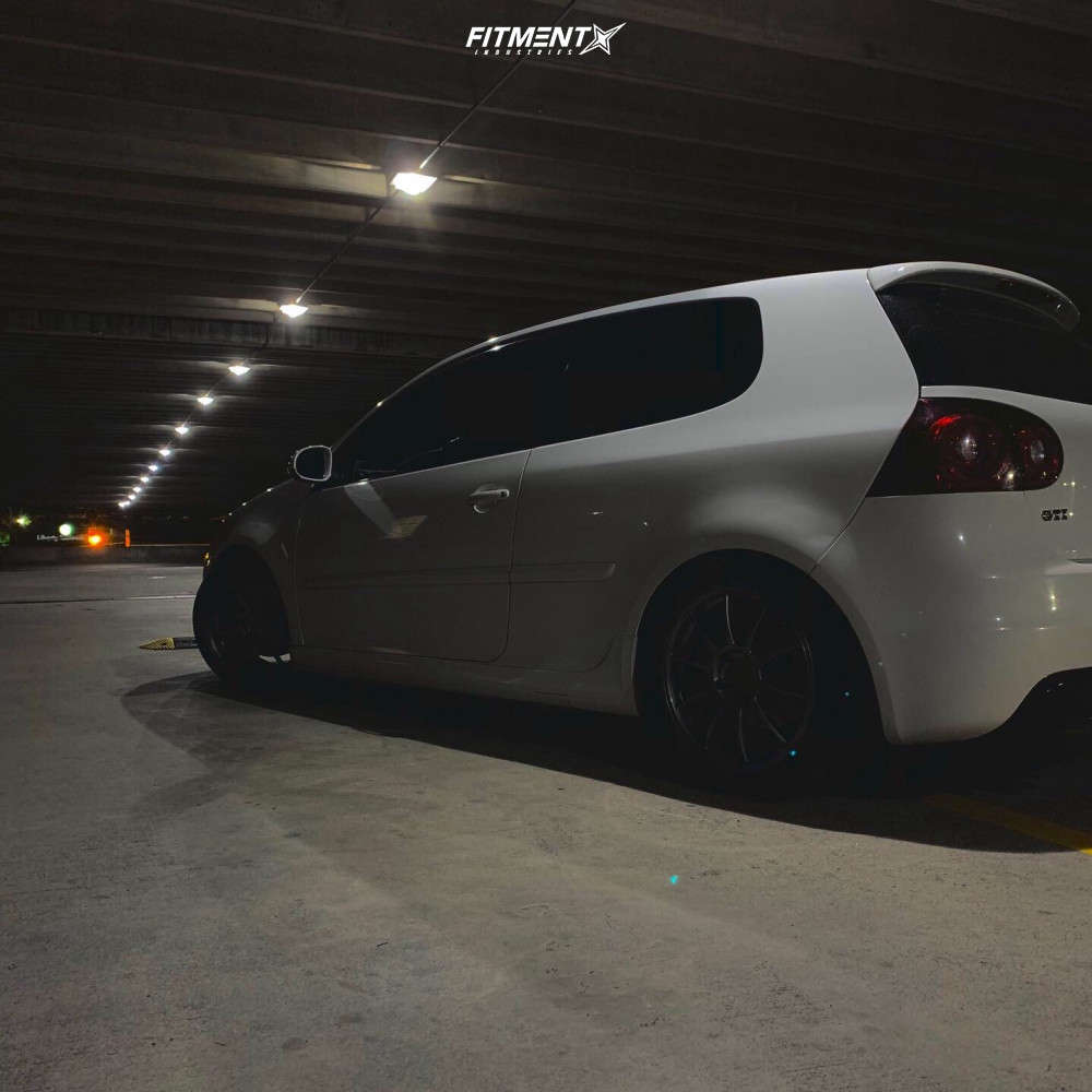 2009 Volkswagen GTI Base with 17x7.5 TR Motorsport MT1 and Yokohama ...