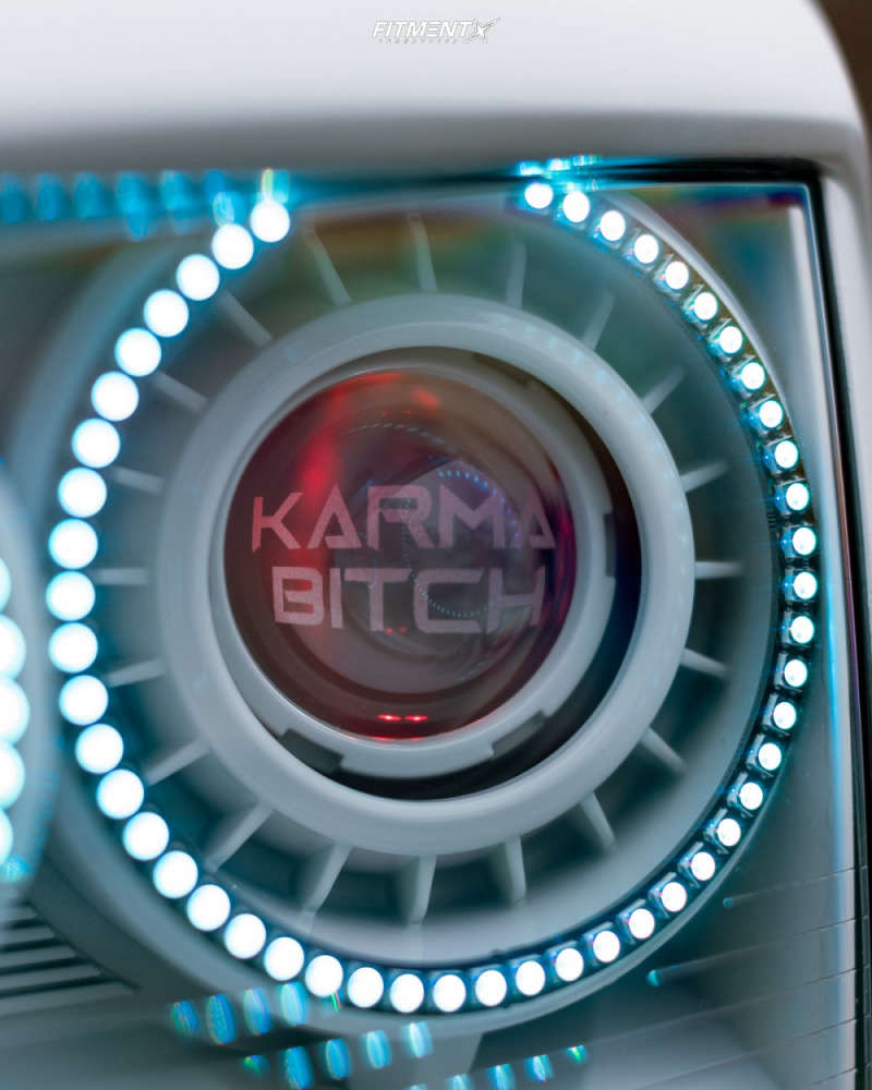 2010 Dodge Charger SXT with 22x10.5 Infinitewerks Mt and Lionhart ...