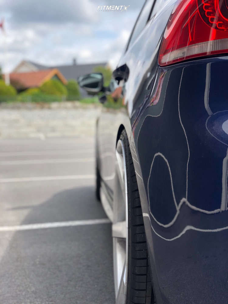 2012 Volkswagen Golf Highline TDI with 20x8.5 Zennen Zp6 and Durun ...