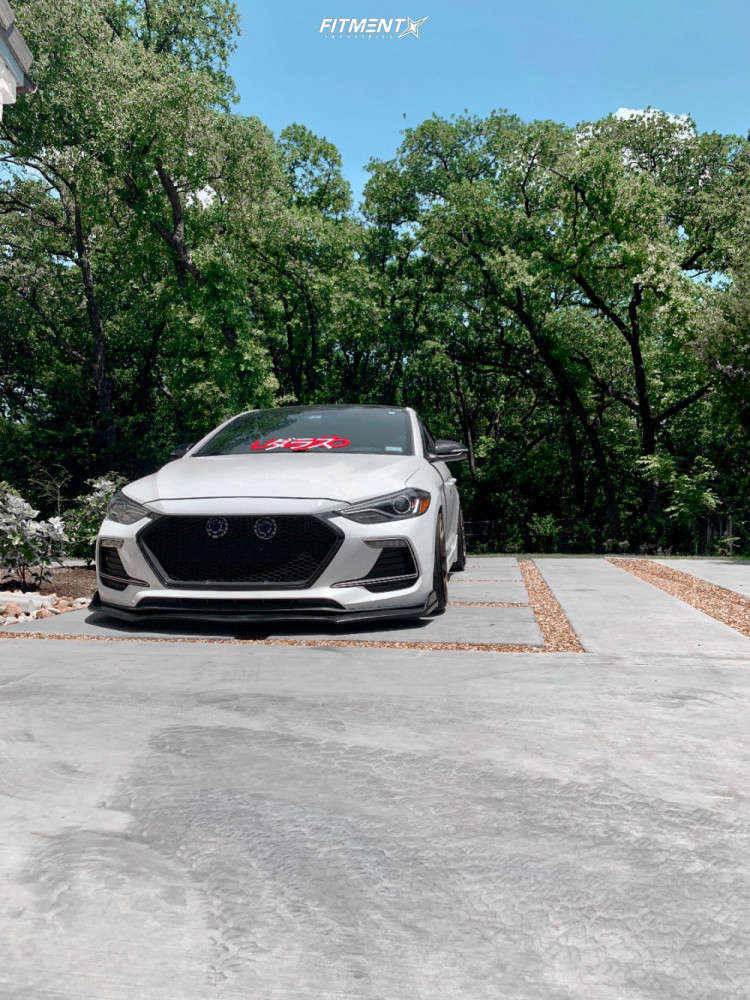 2017 Hyundai Elantra Sport with 18x9.5 ESR Sr08 and Achilles 215x35 on ...