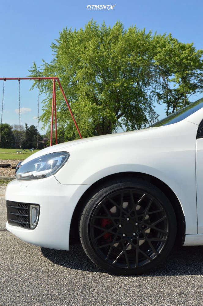 2013 Volkswagen GTI Base with 18x8.5 Rotiform Blq and Federal 215x40 on ...