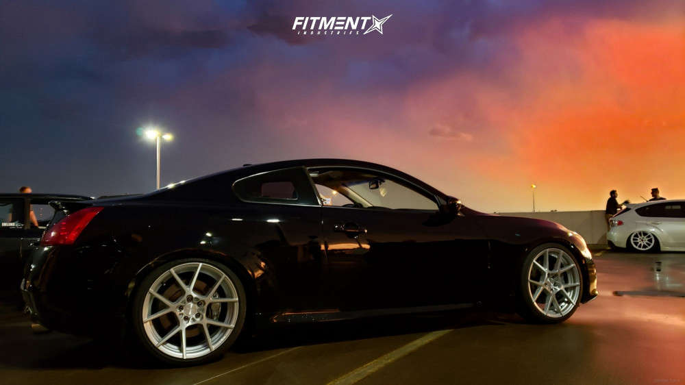 2008 INFINITI G37 Sport with 20x8.5 Rotiform Kps and Lexani 235x35 on ...