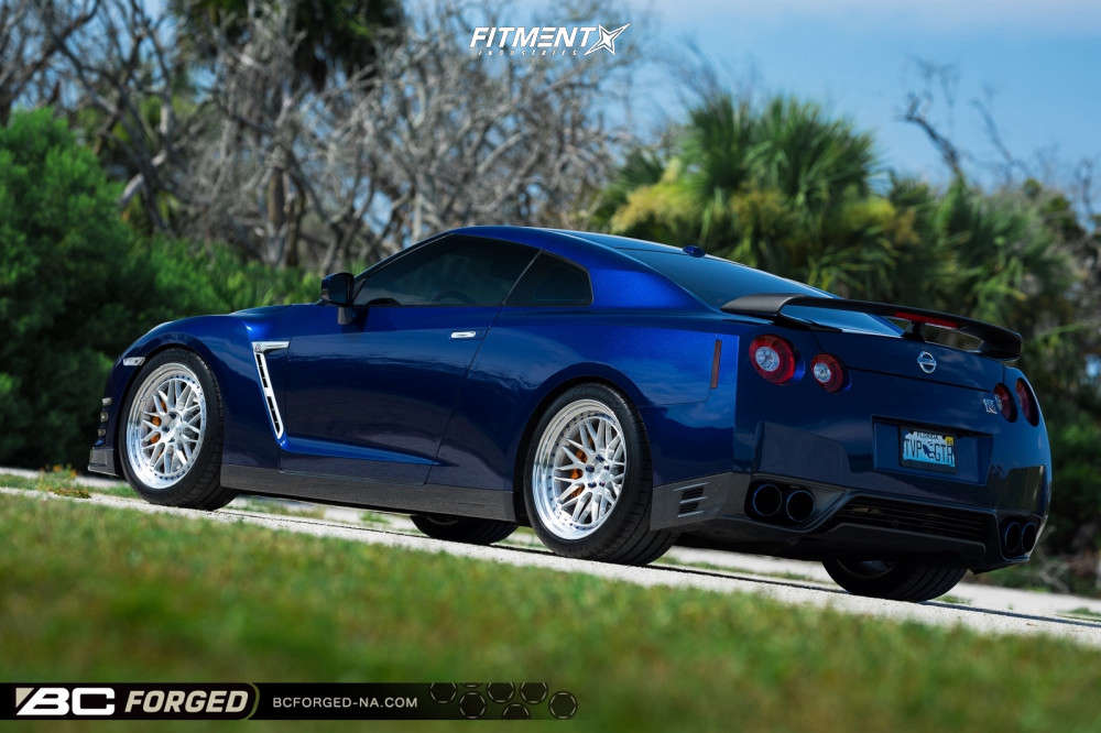 2016 Nissan GT-R Black Edition with 20x10 BC Forged Mle81 and Michelin ...