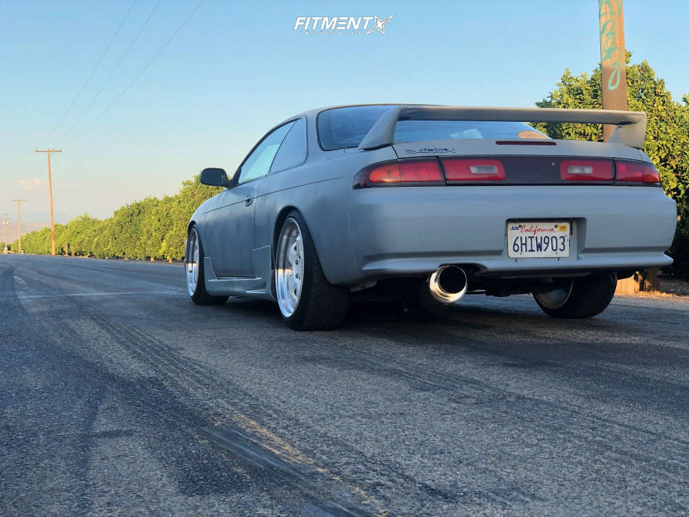 1996 Nissan 240SX SE with 18x9.5 ESR Sr06 and Federal 225x40 on ...