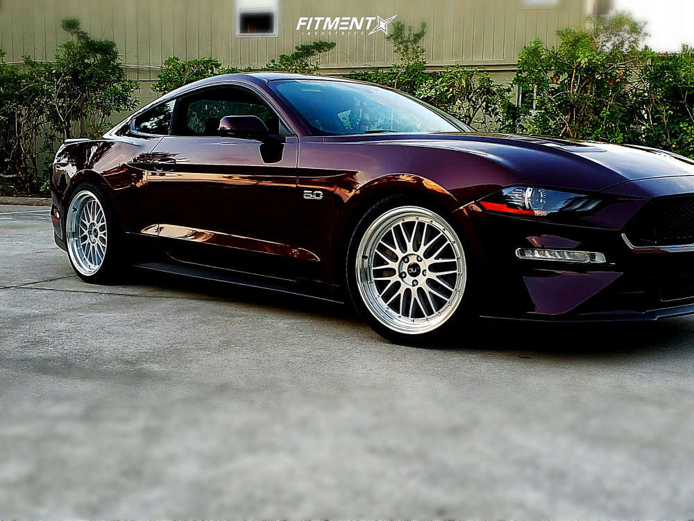 2018 Ford Mustang GT with 20x8.5 JNC JNC005 and Achilles 255x35 on ...