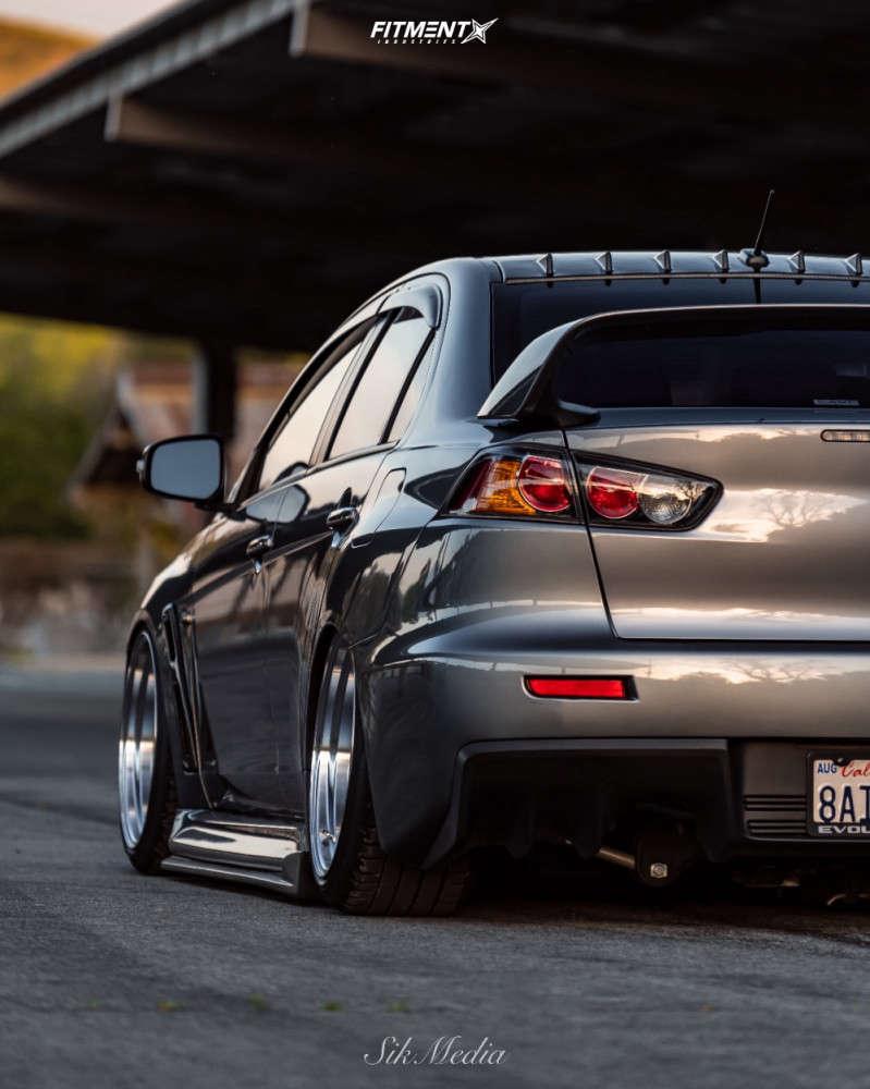 2015 Mitsubishi Lancer Evolution GSR with 18x10.5 Rays Engineering ...