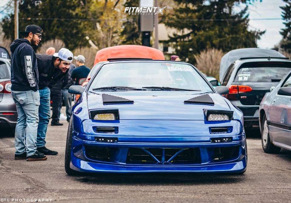 1988 Mazda RX-7 SE with 18x8.5 SSR Agle Strusse and Toyo Tires 225x40 ...