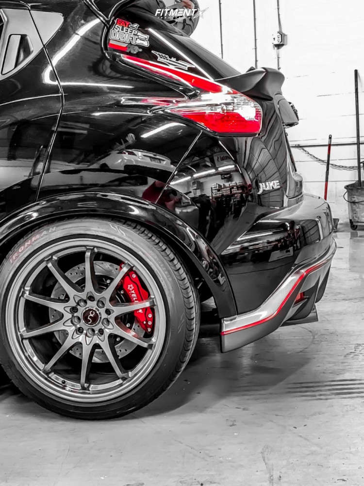 2016 Nissan Juke Nismo with 18x8.5 JNC Jnc006 and Ironman 225x45 on ...