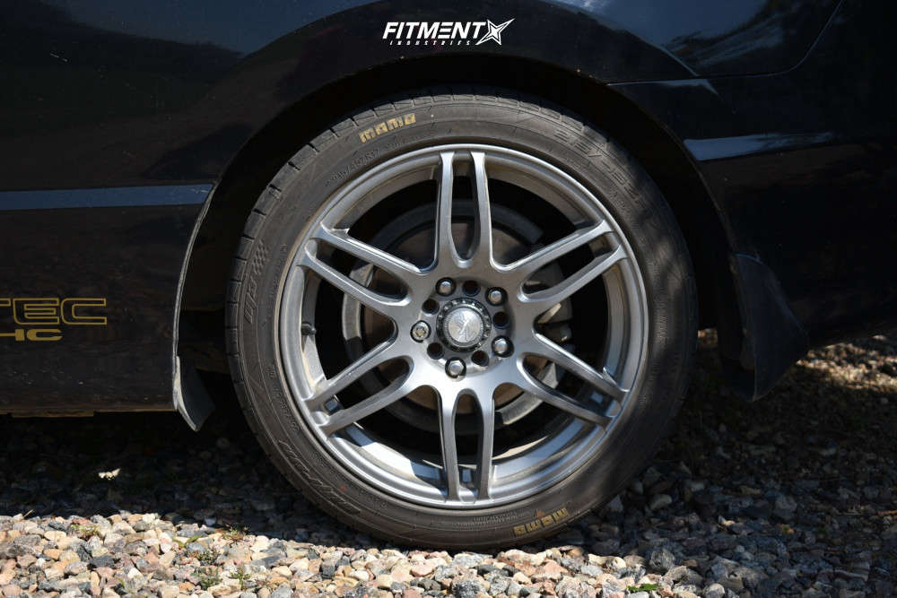 2007 Honda Civic Si with 17x7.5 Niche Nr6 and Momo 215x45 on Stock ...