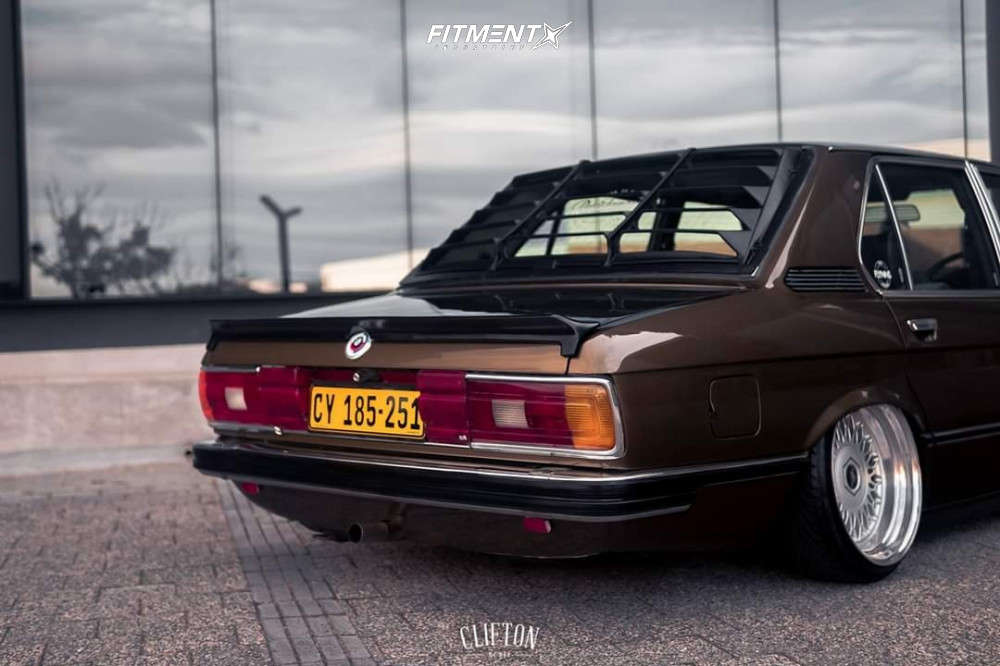 Bmw E28 Hellaflush