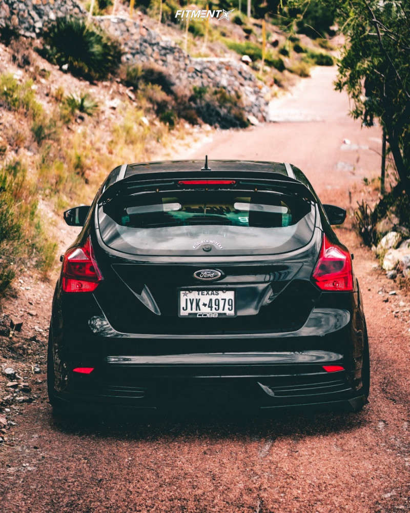 2014 Ford Focus ST with 18x9.5 Enkei Nt03 and Diamond Back 235x40 on ...