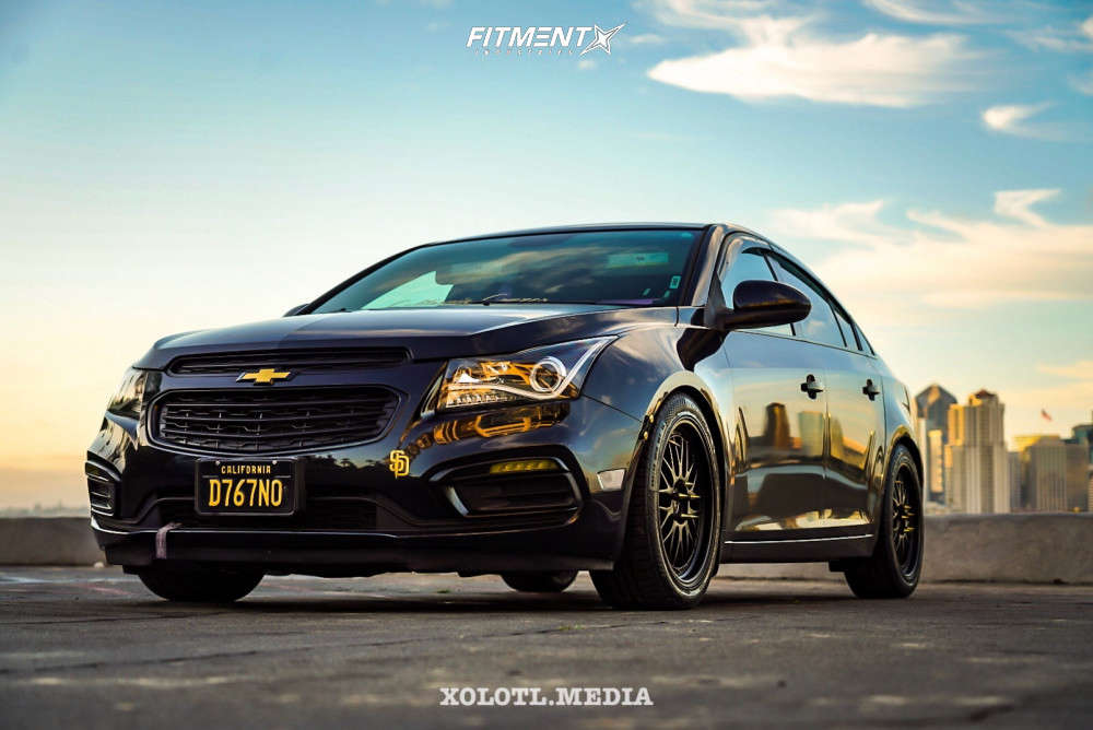 2015 Chevrolet Cruze LT with 18x8 JNC JNC005 and Accelera 225x45 on ...