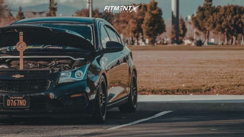 2015 Chevrolet Cruze LT with 18x8 JNC JNC005 and Accelera 225x45 on ...