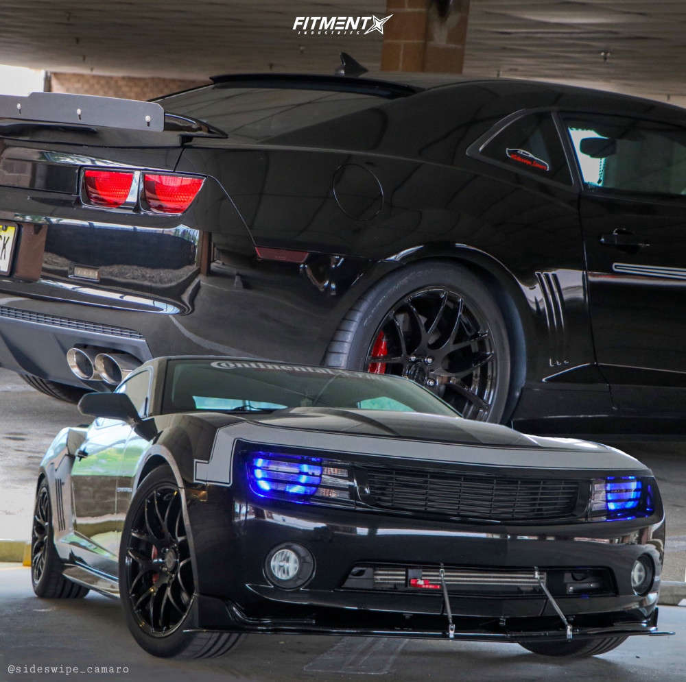 2010 Chevrolet Camaro LT with 20x8.5 Verde Empire and Continental ...