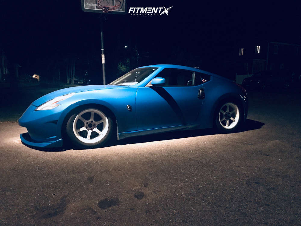 2009 Nissan 370Z Base with 18x8.5 Aodhan AH08 and Hankook 245x50 on ...