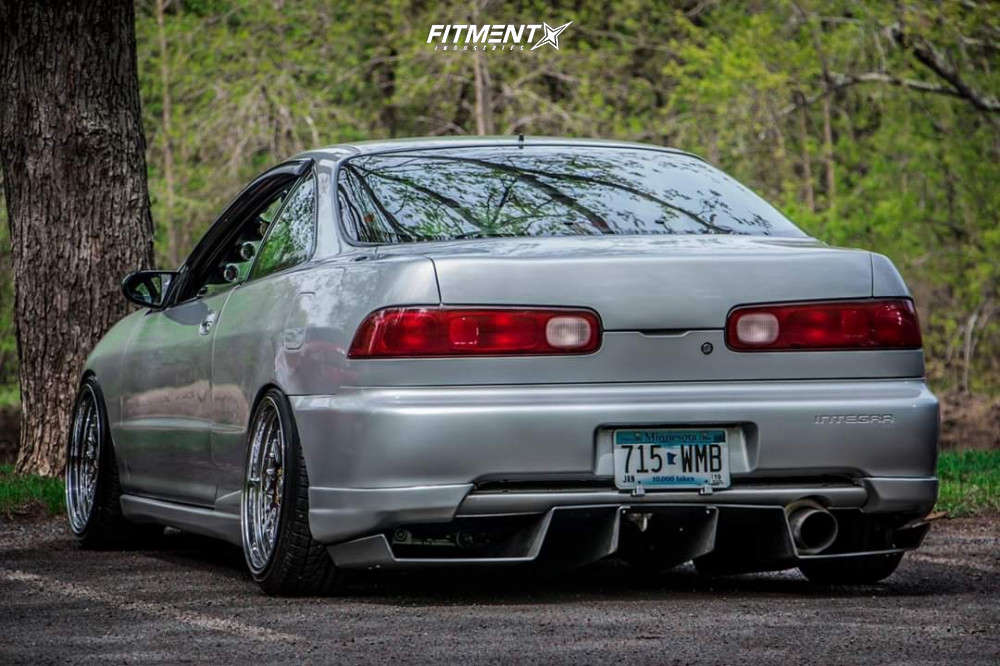 1999 Acura Integra LS with 17x9 ESM Esm-007 and Falken 205x40 on Air ...