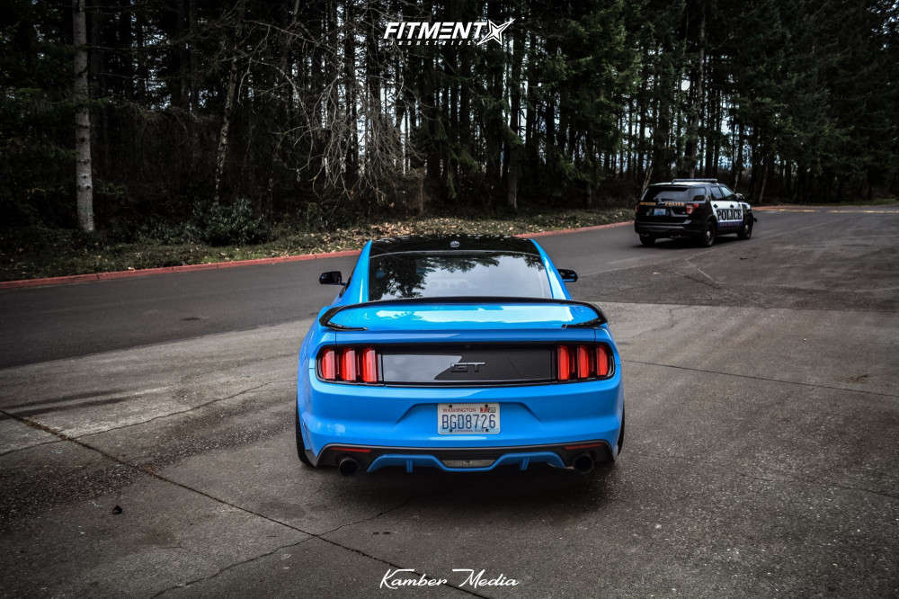 2017 Ford Mustang GT Premium with 19x10 Project 6GR 5-five and Michelin ...