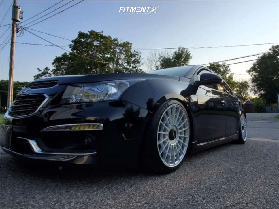 2015 Chevrolet Cruze LTZ with 19x8.5 Rotiform Las-r and Maxxis 225x40 ...