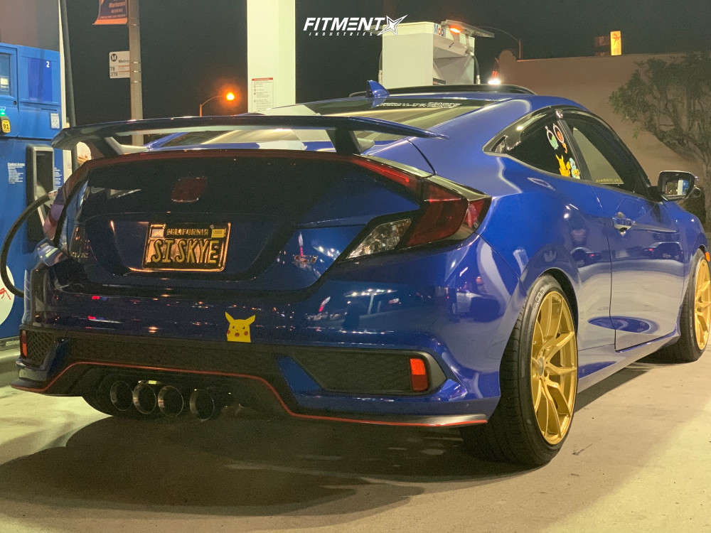 2019 Honda Civic Si with 18x9.5 Option Lab R716 and Goodyear 235x45 on ...