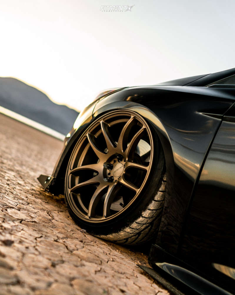 2016 Ford Focus ST with 18x9.5 Vordoven Forme 9 and Nitto 215x35 on Air ...